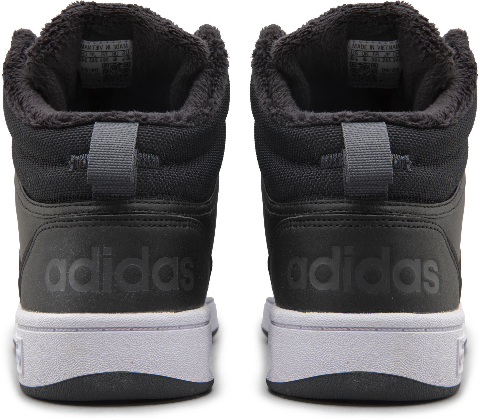 ADIDAS M HOOPS 3.0 MID WTR på stadium.se