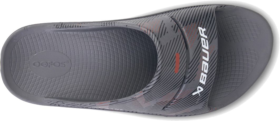 BAUER S23 BAUER OOFOS NG SPORT FLEX SLIDE-BLK på stadium.se